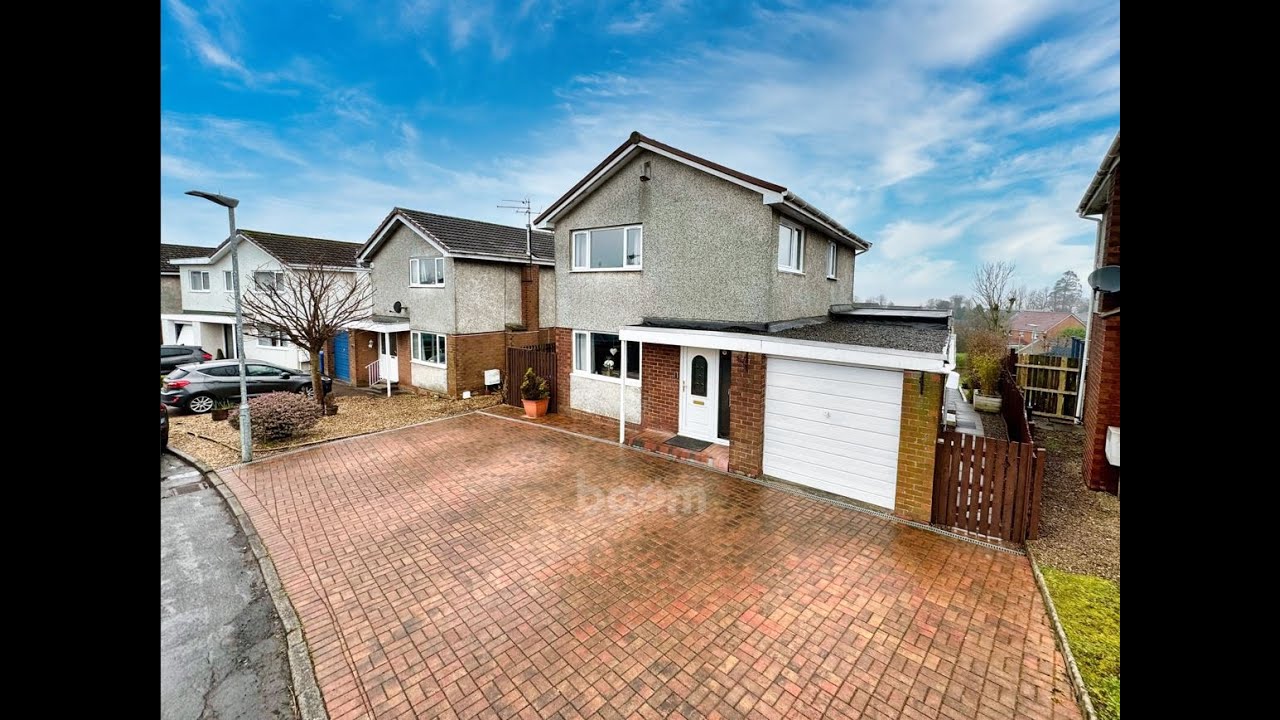 Beith. Fantastic Three Bedroom Detached Home Within Desirable Locale ...