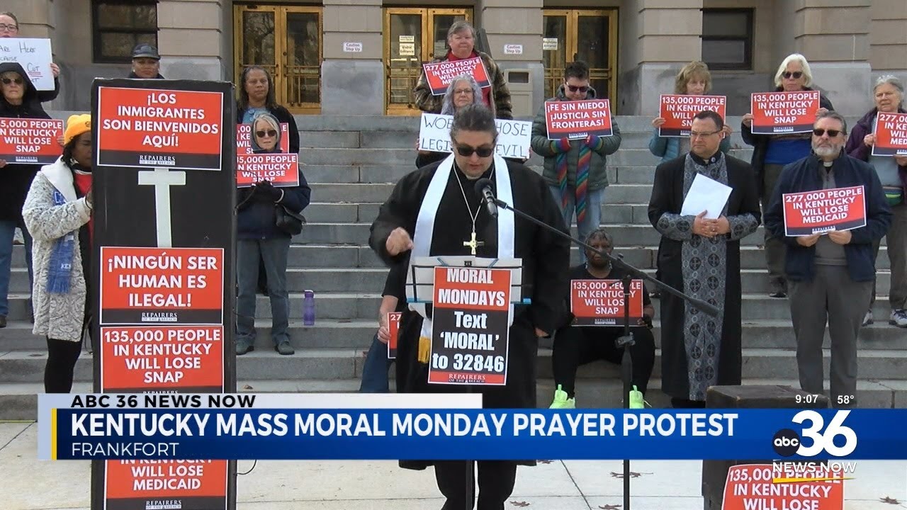 Kentucky Mass Moral Monday prayer protest - YouTube