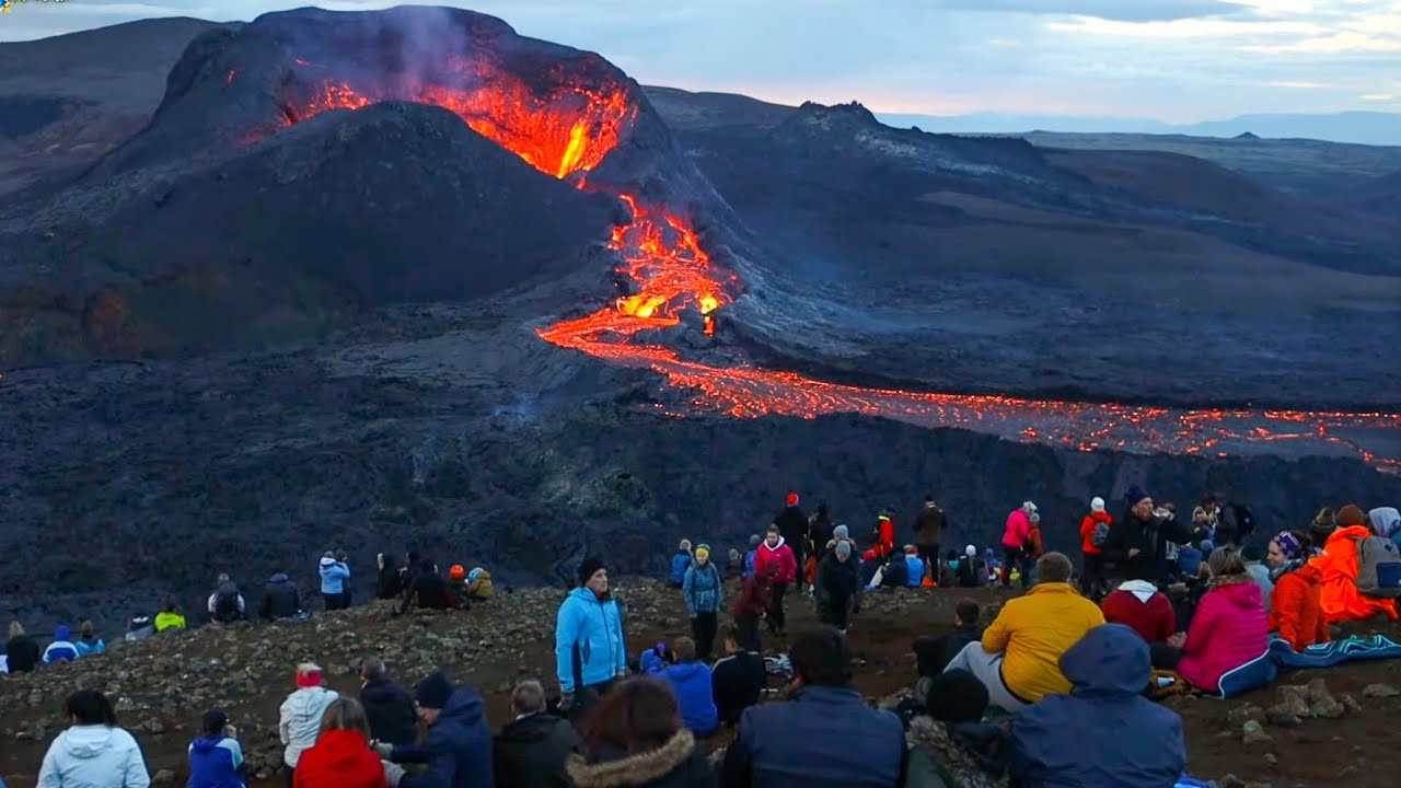 CLOSE ENCOUNTER WITH AN ERUPTING VOLCANO! ASMR Clicking Lava! Enormous ...