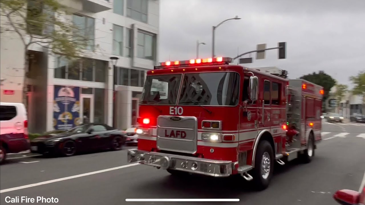 LAFD Engine 10 Responding - YouTube