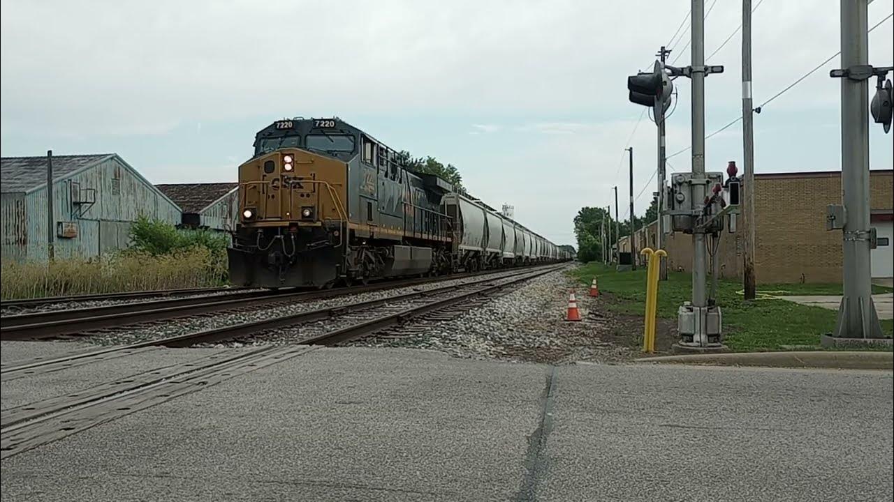 CSX M642 w/ CSX 7220 & CSX 857 in Rensselaer, Indiana - YouTube