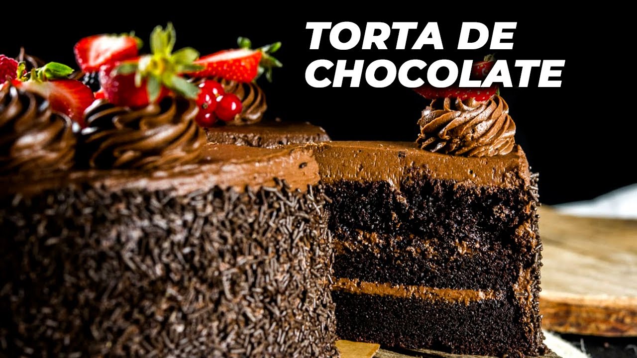 Elaboración facil de torta de chocolate para 50 porciones Ecuador - YouTube