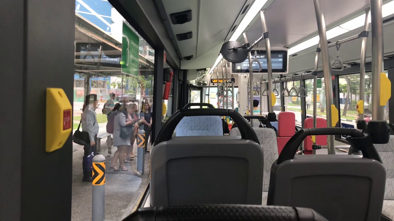 SMRT bus service 976 SG1852P MAN NL323F batch 4 - YouTube