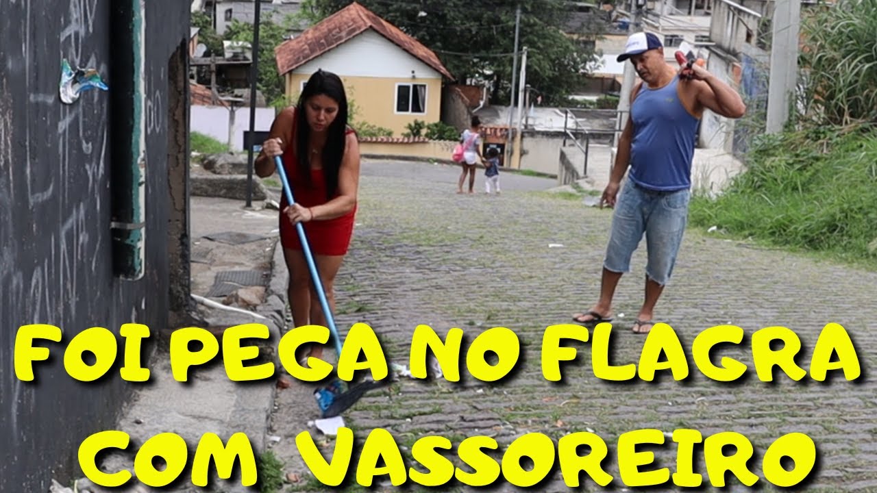 Homem Pega Sua Mulher No Flagra Com Vassoreiro Youtube