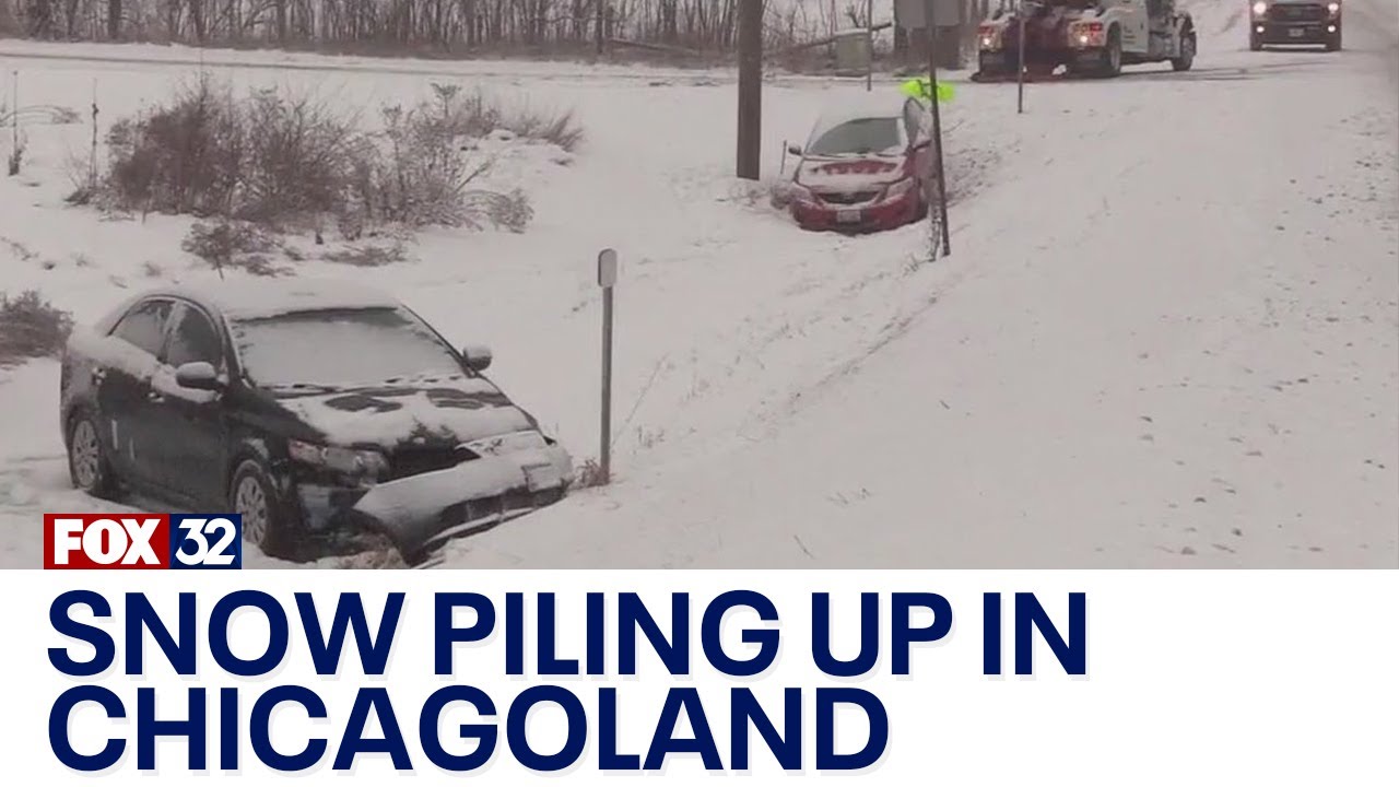 Chicago snowstorm: Snowfall piling up, leading to slippery road ...