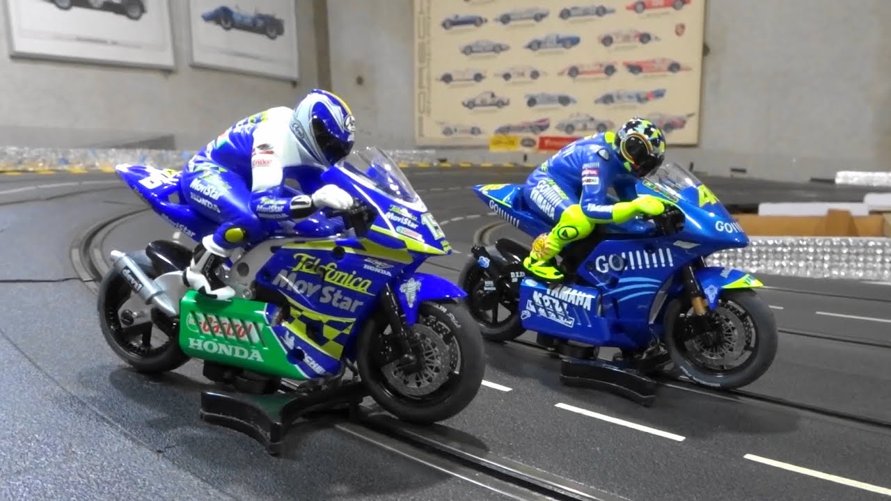 HONDA RC211V VS YAMAHA YZR M1 Moto GP SCALETRIC MOTORBIKE slot car ...