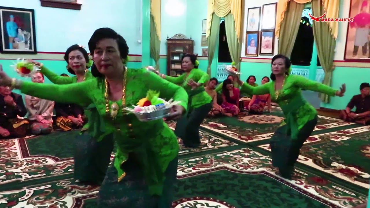 Tari Sekar Jagat Bali - YouTube