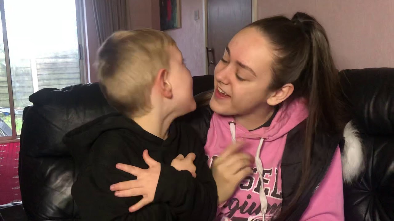 Sign along with us - Cuddle / Hug Makaton Jade and christian Kilduff ...