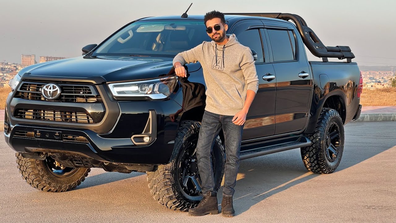 I BOUGHT MY FIRST CAR in PAKISTAN - YouTube