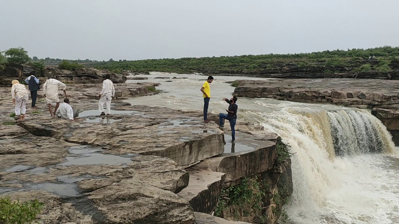 Bharka Waterfall Ashoknagar MP (2020) - YouTube