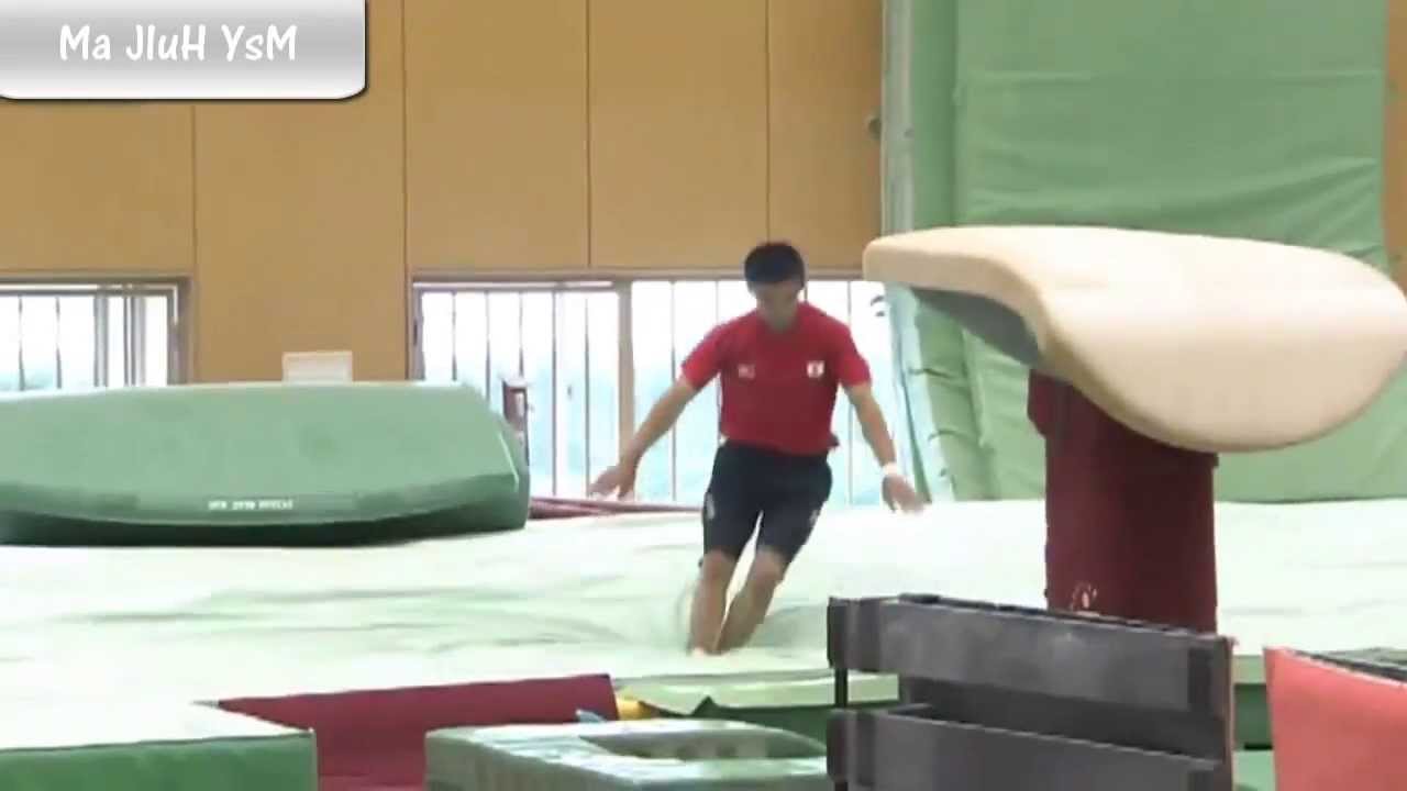 Kenzo Shirai doing perfect Yurchenko with triple twist 6.0 - YouTube