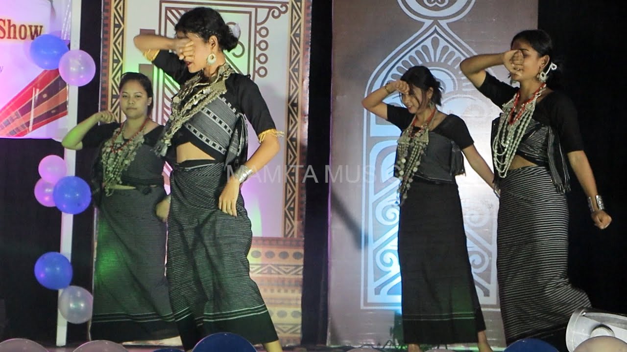 GIRLS GROUP DANCE BY PIT COLLEGE || 4 INTER COLLEGE ST FRESHER 2023 ...