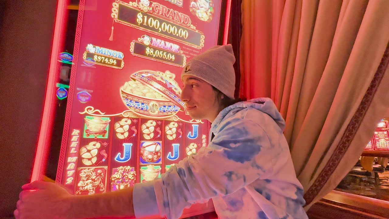 Pompsie Does $25 Spins On A High Limit Slot In Las Vegas!!! - YouTube