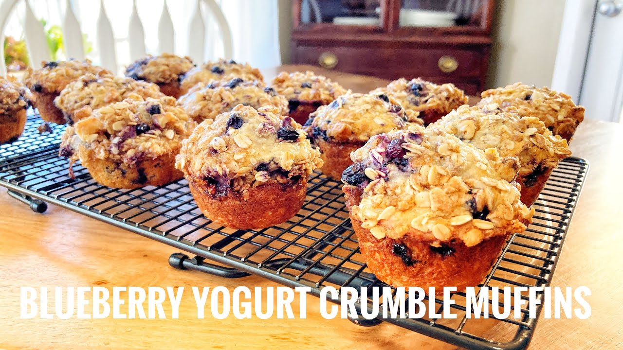 Blueberry 🫐 Yogurt Crumble Muffin Recipe - YouTube