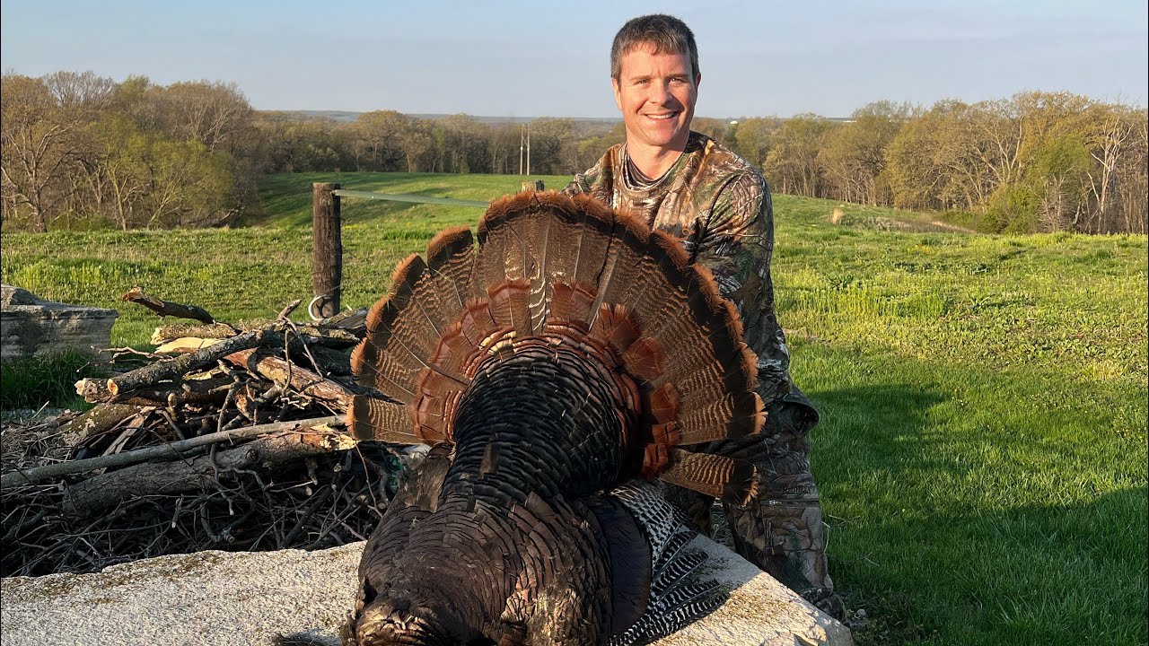 Iowa Turkey Hunt 2023 - YouTube