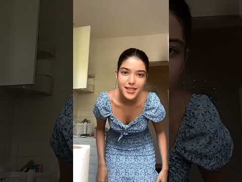 Liseli Kız TikTok'ta Dekolte Frikik Şov | TikTok Türkiye