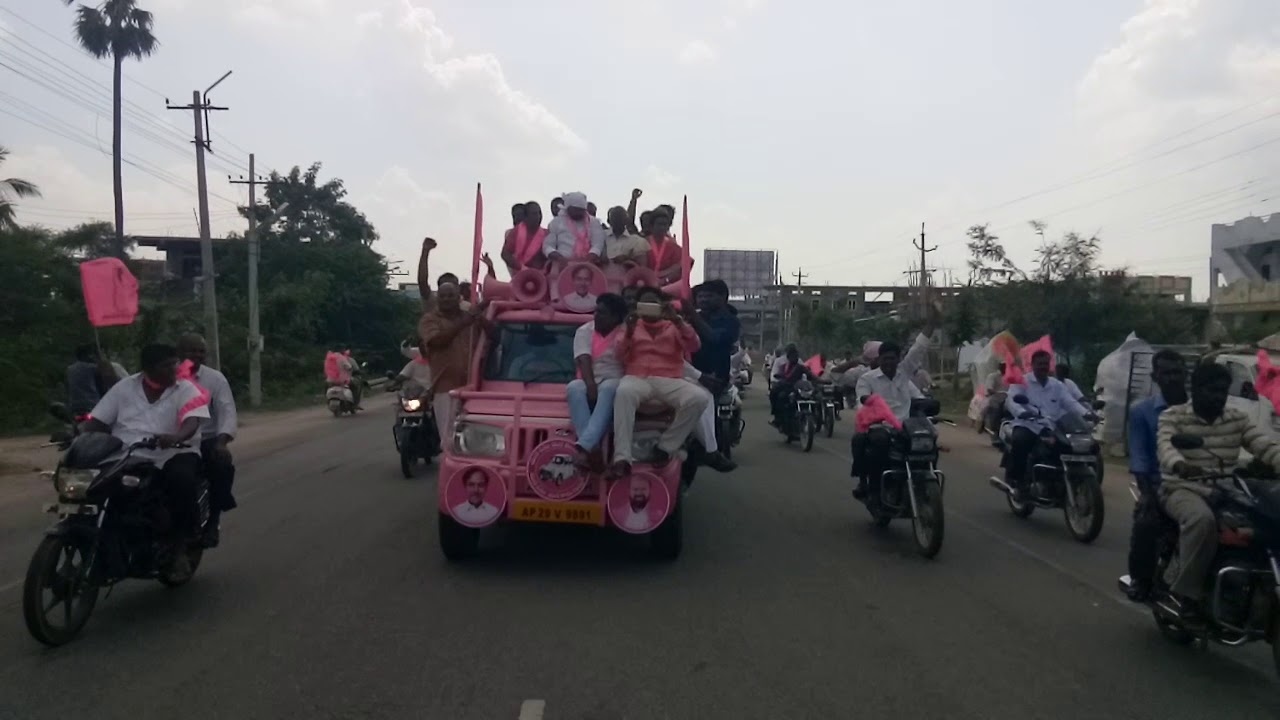 Muttireddy in janagan entry far raly - YouTube