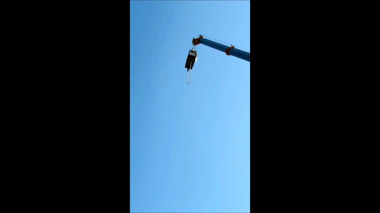 Zena Trophy 2014 - Bungee Jump Bram 2 - YouTube