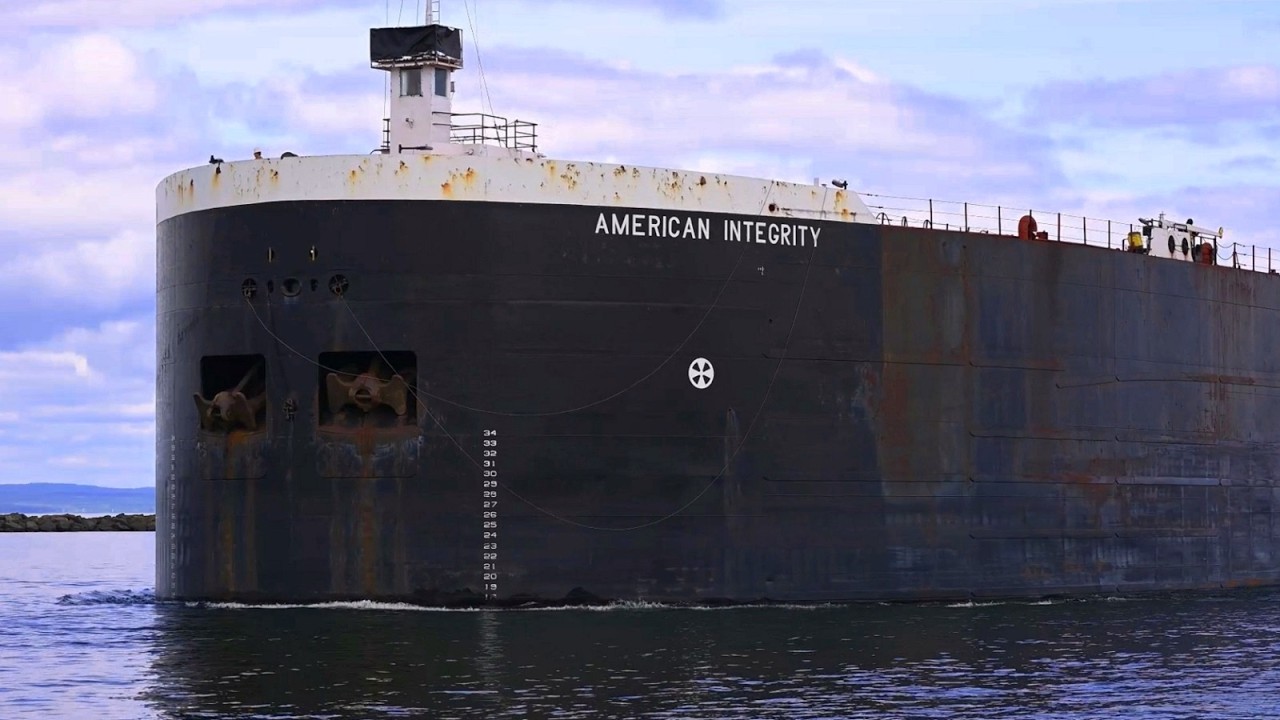 American Integrity - Roaring Through the Superior Entry - YouTube