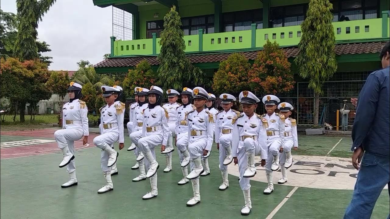 Paskibra SDN Buaran Mangga II ( Gaurdian Of BM2 ) in LBB DRUPADA INDONESIA - YouTube