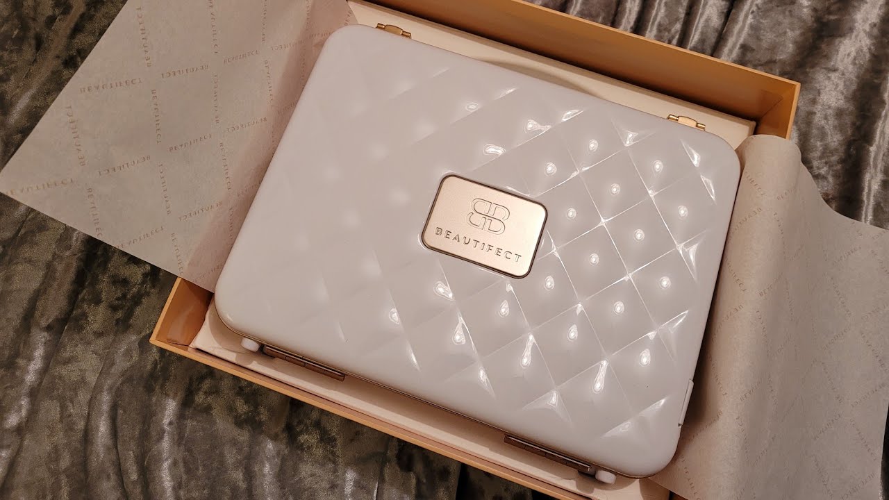 The Beautifect Beauty Box - a review and see what fits inside. - YouTube