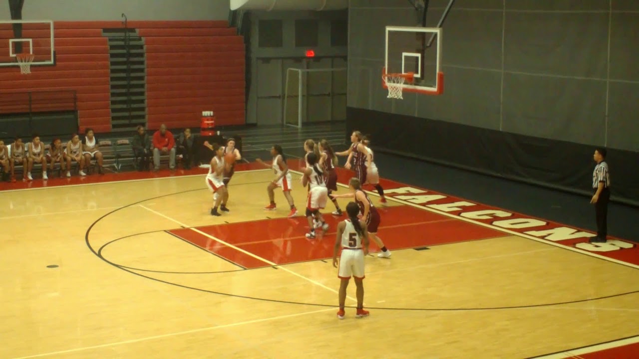 Layla Hunt East Kentwood Basketball Highlights - YouTube
