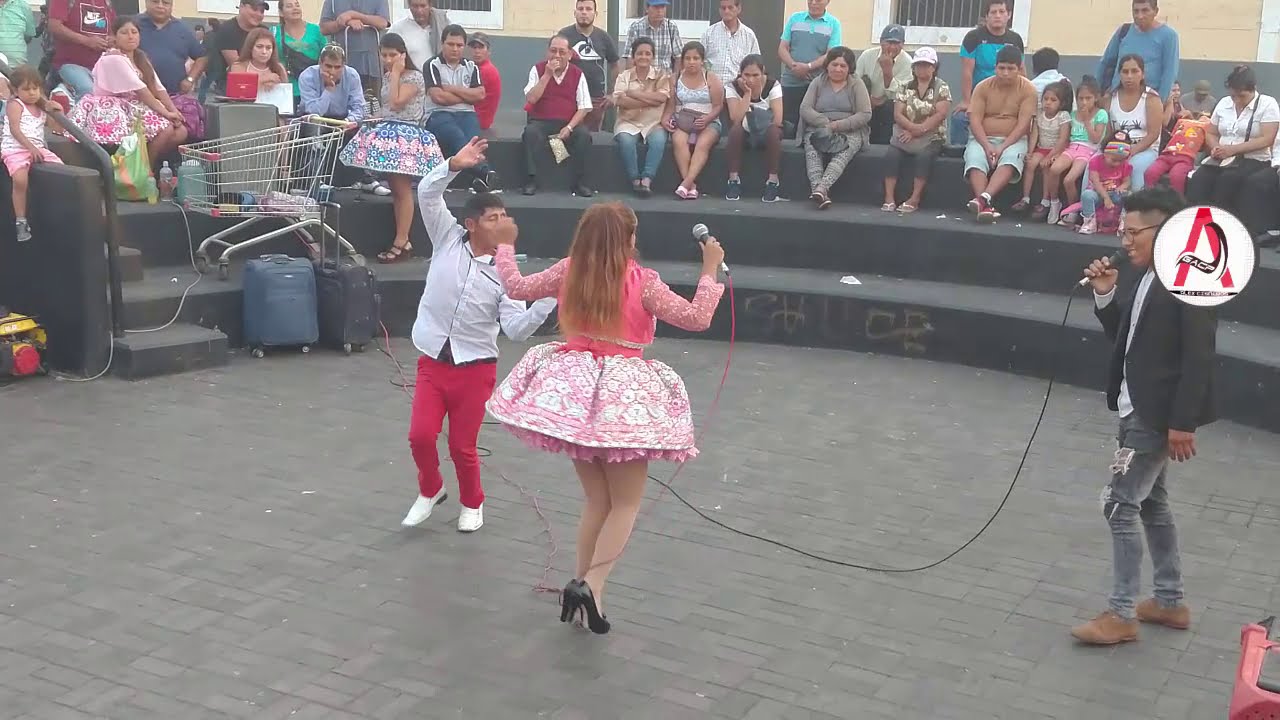 FULL BAILE DE HUAYNITO PERUANO - FLORCITA CUEVA - YouTube