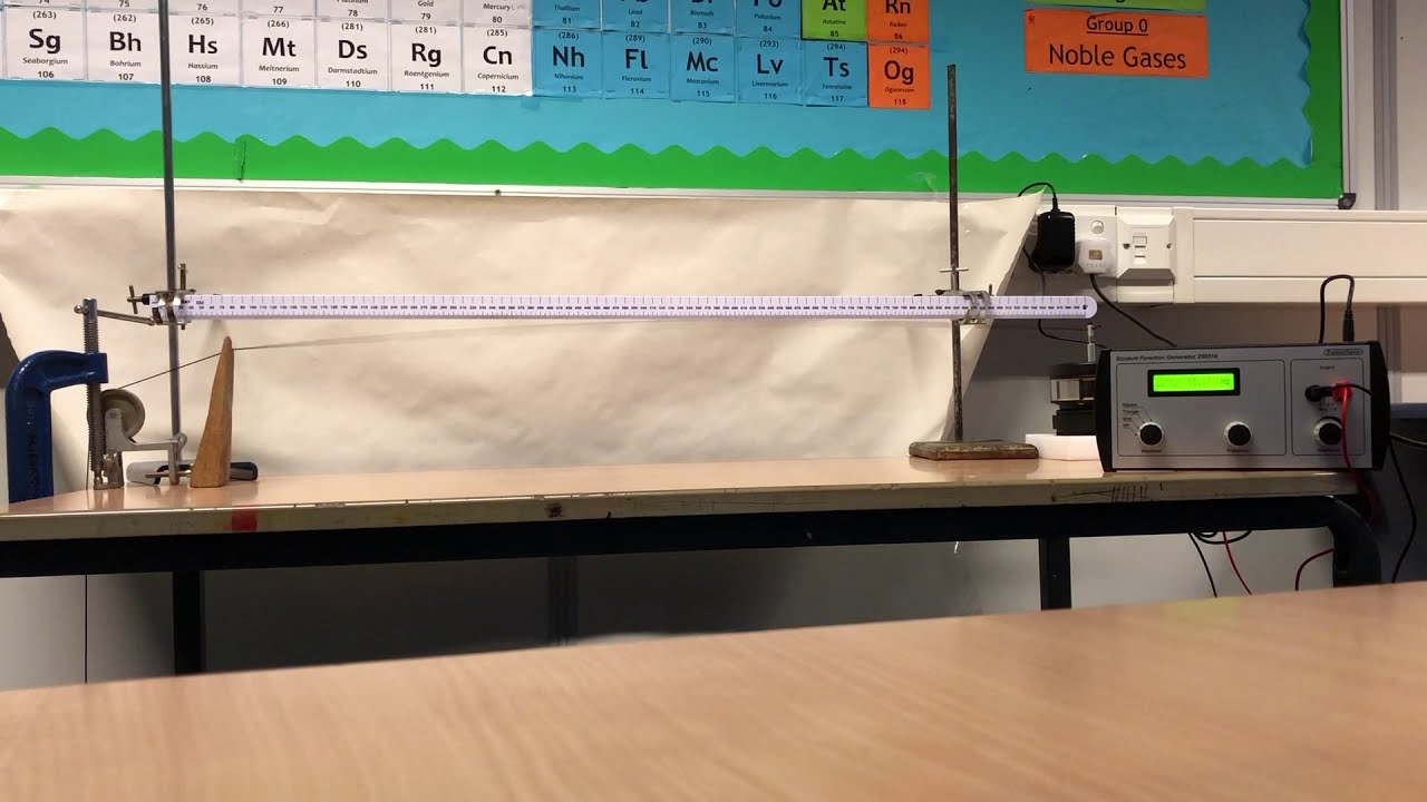 Waves in a solid Required Practical - Half Wave - YouTube