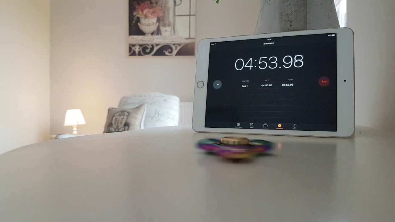 Fidget spinner record 9 minutes spin - YouTube