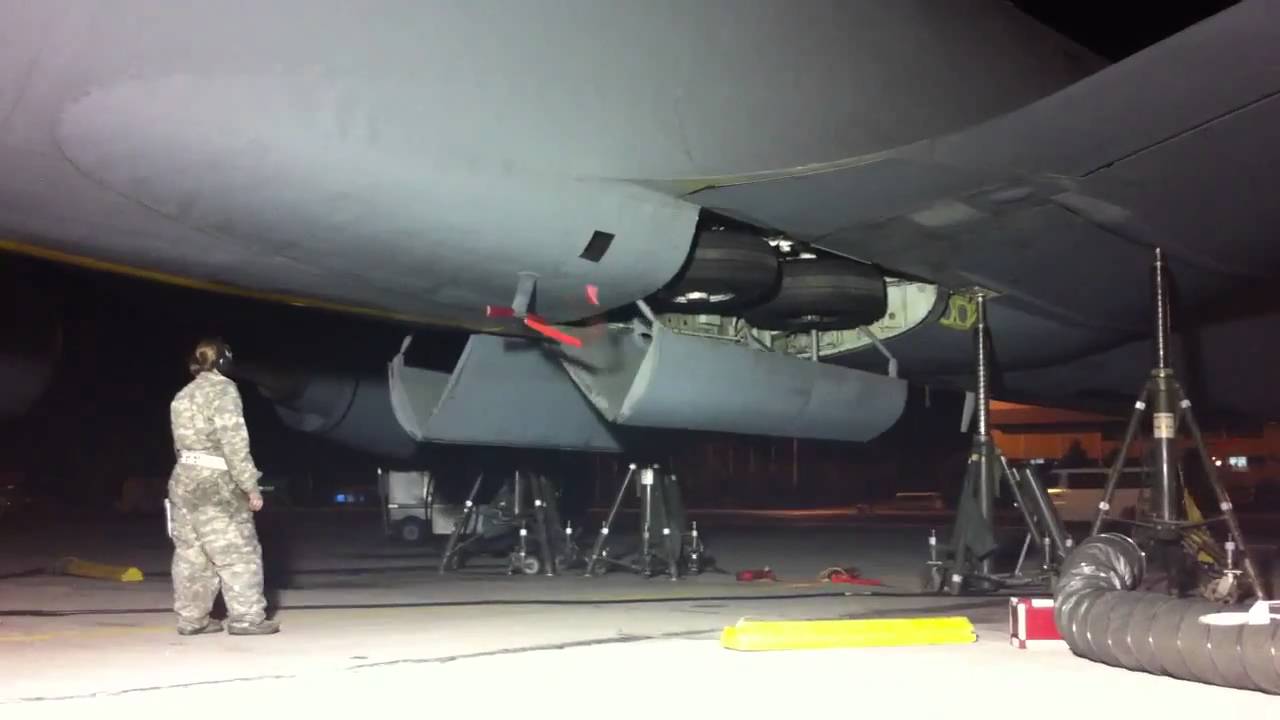 KC 135 Landing Gear Actuation YouTube