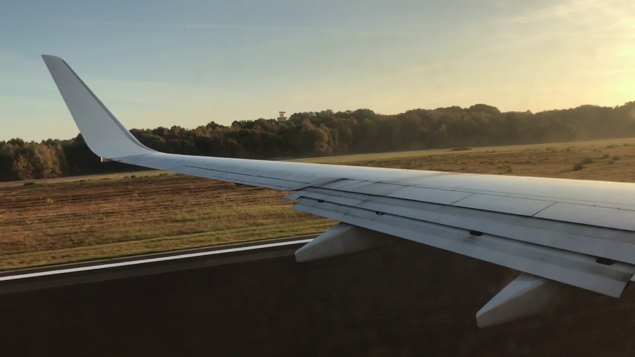 Amazing rolling take off from Cologne Airport/Germany - YouTube