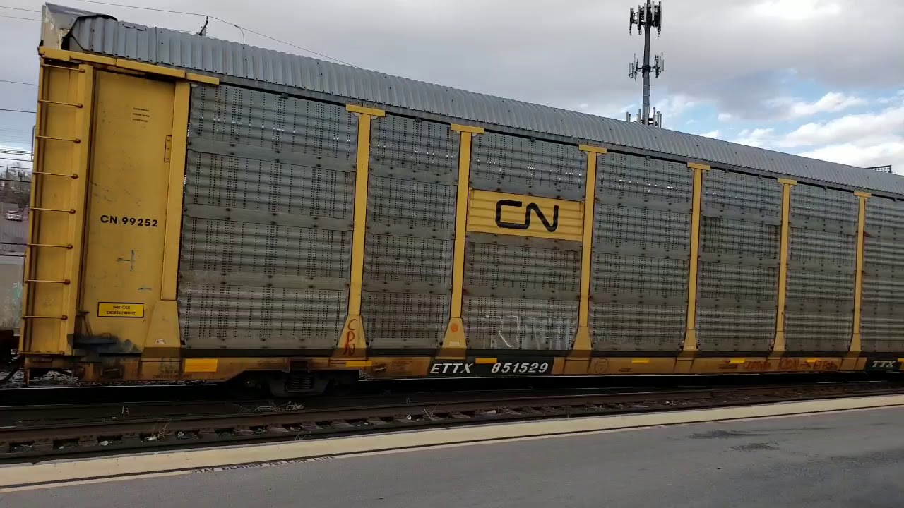 Eastbound Union Pacific short intermodal train 02/03/19 read description - YouTube