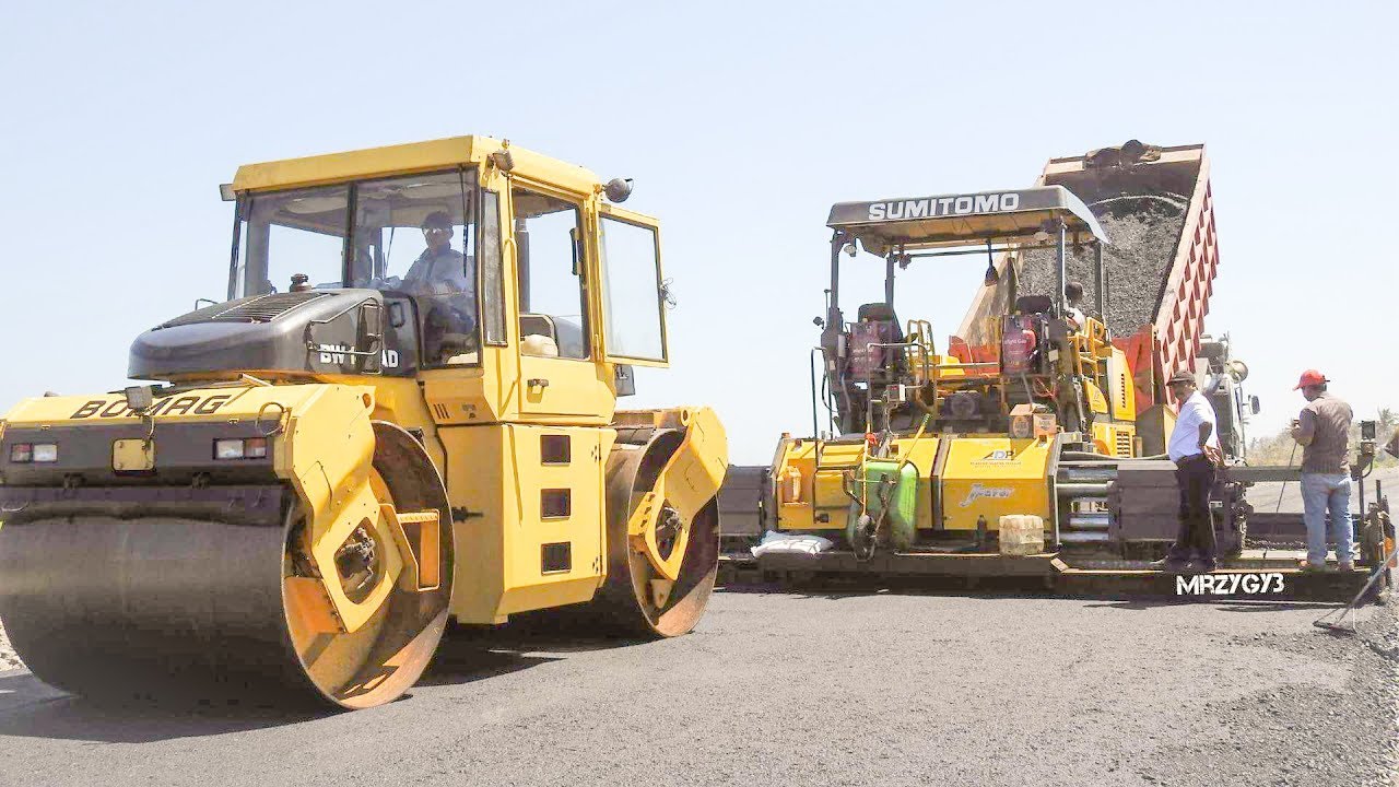 Cool!! Road Work Construction Asphalt Paving Paver Sumitomo HA90C - YouTube