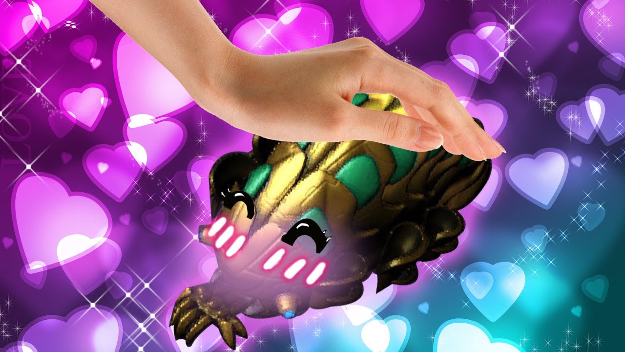 Headpatting a Protoss Reaver - YouTube