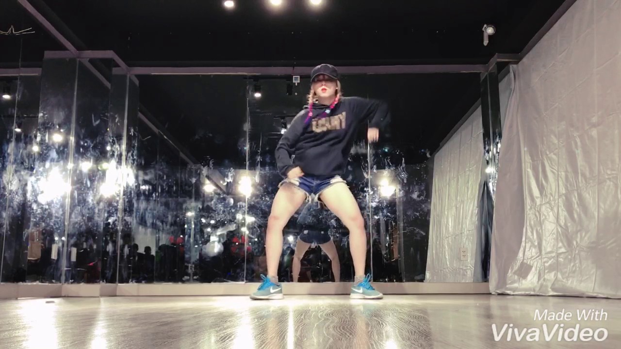 Lykio la la school dance Có em chờ remix - YouTube
