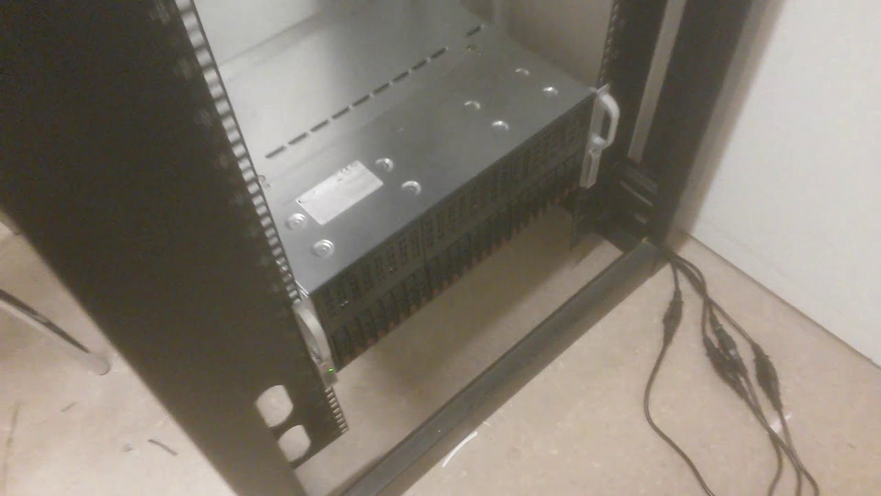 Supermicro server built by Lambda Labs (8 GPUs) - YouTube