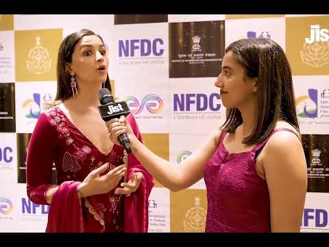 Alia Bhatt on sharing the national award with Kriti Sanon 🔥 #kritisanon #aliabhatt #bollywood