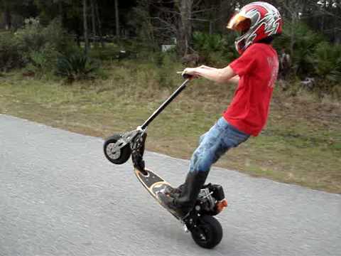 2 Minute Motor Scooter Wheelie - YouTube