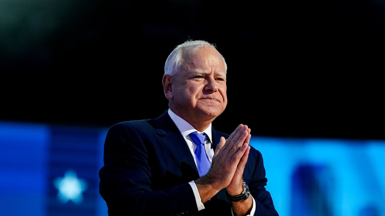 Tim Walz The 'Hunter' Delivers Pep Talk - YouTube