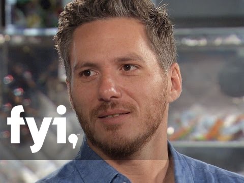 Late Nite Chef Fight: Lukewarm and Oil-Free (S1, E6) | FYI - YouTube