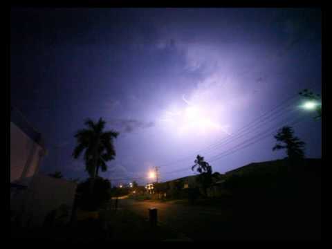 Lightning storm 2009 Dec Darwin Australia - YouTube
