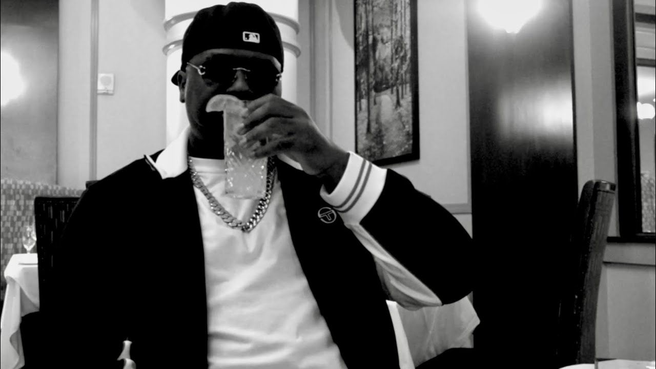 Monroe Flow feat.Daayo - Finesse (Music Video) - YouTube