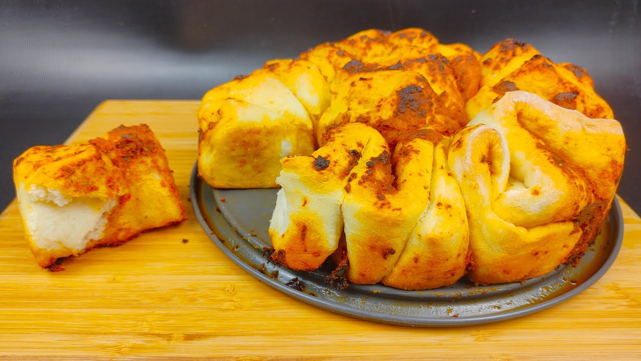 Perfect for parties and more. Tear off bread with Mediterranean style ...