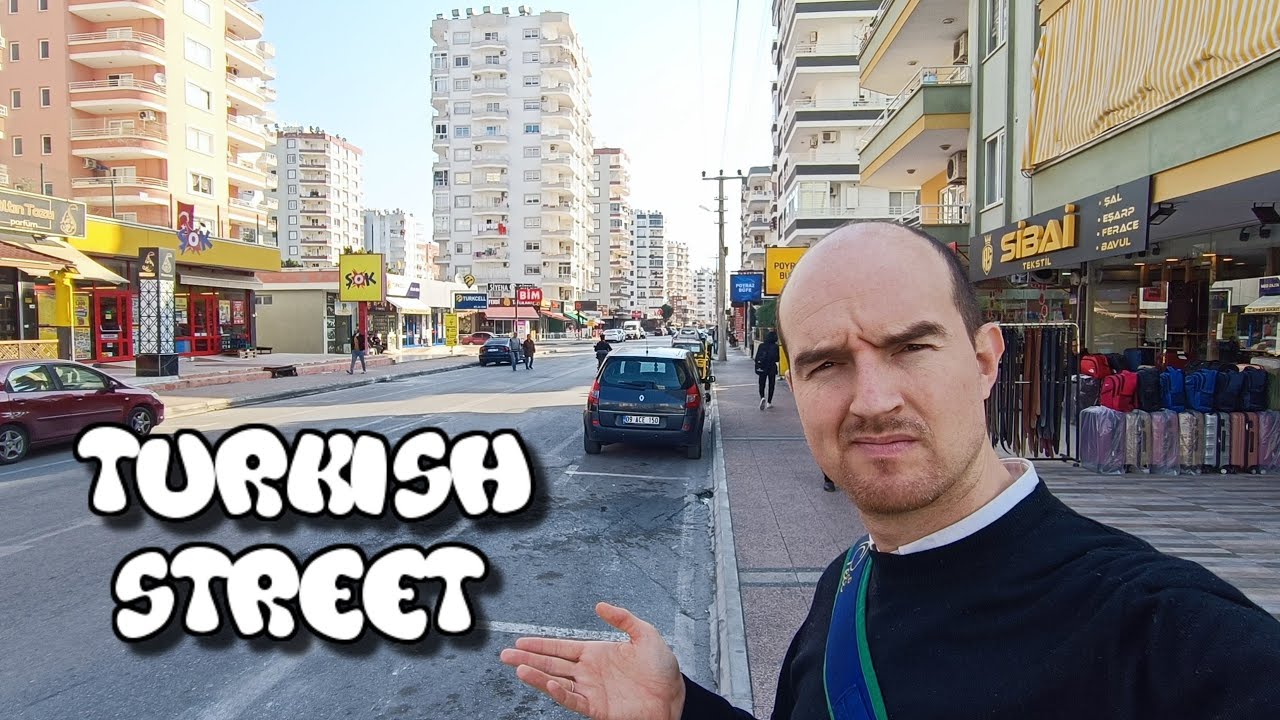 Russian Guy in Random Turkish Street - YouTube