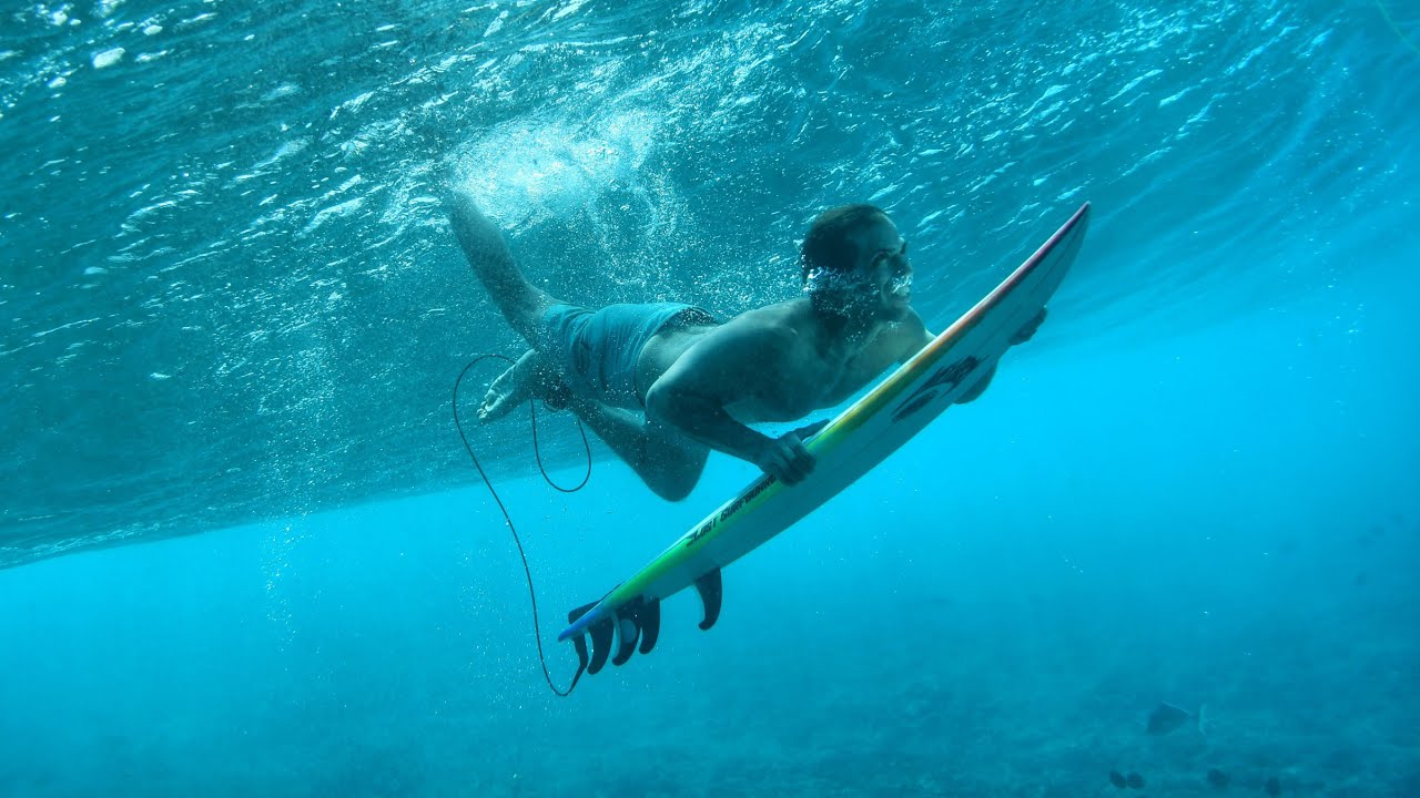 Maldives, Thulusdhoo surf trip Cokes & Chickens breaks - YouTube