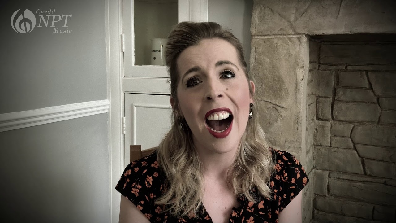 Neath Port Talbot Music Service Perform Draw Dros yr Enfys - YouTube