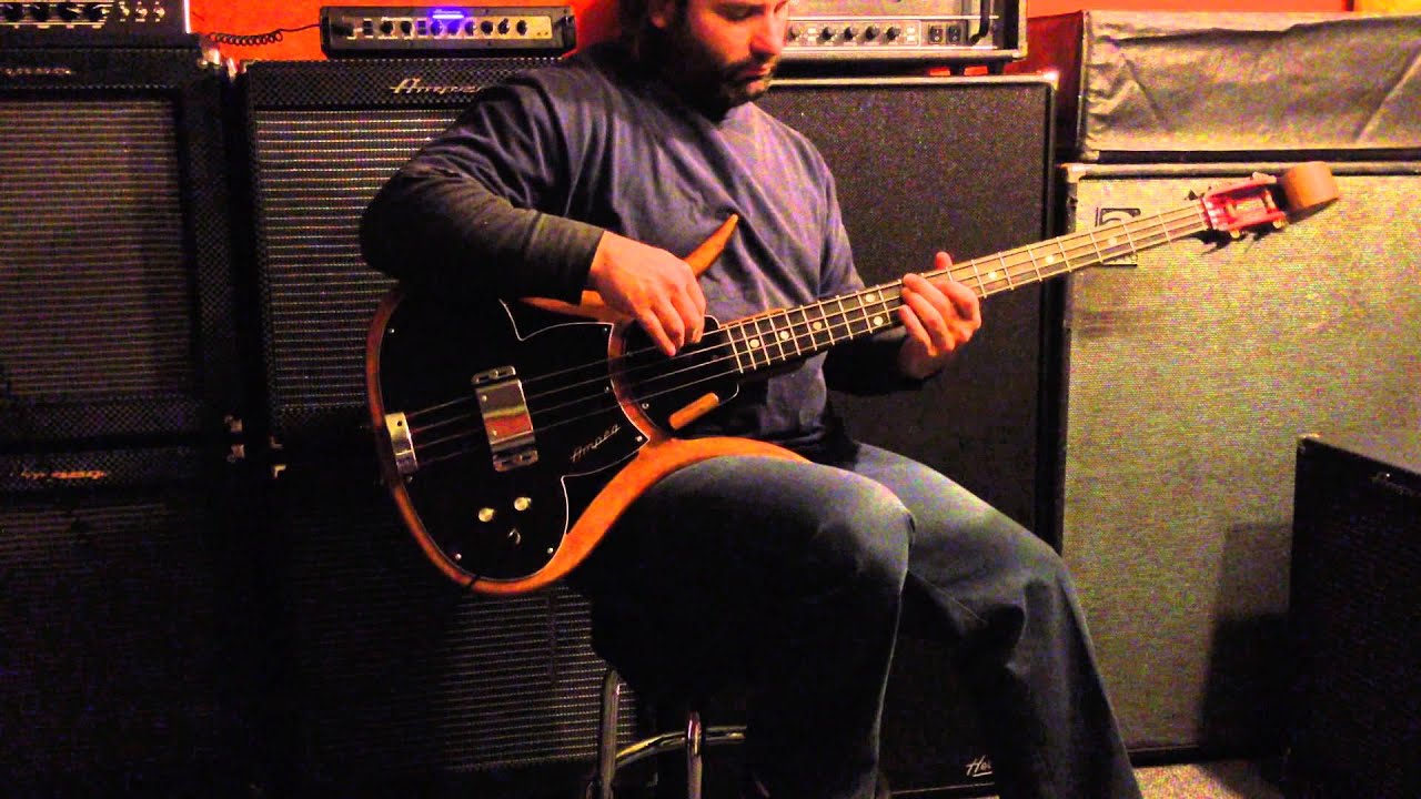 Ampeg ASB-1 "Devil Bass" - YouTube