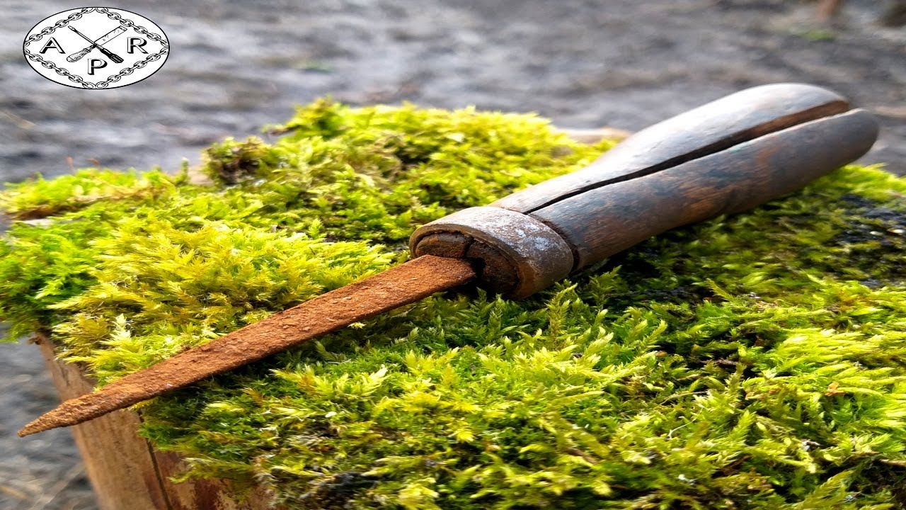 Antique Rusty Deburring Tool RESTORATION - YouTube