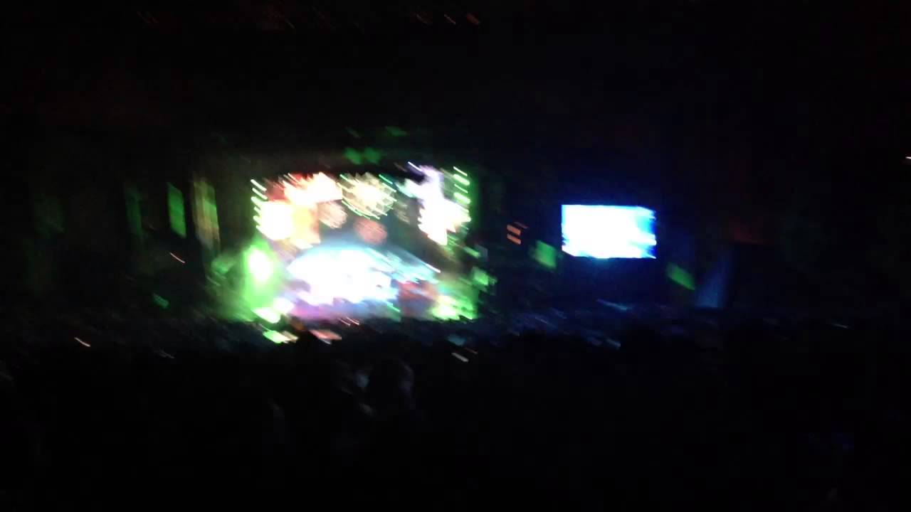 String Cheese Incident at Red Rocks - YouTube