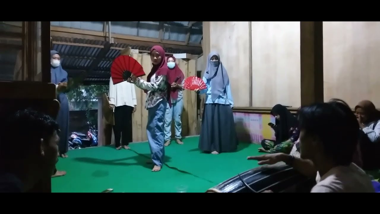 Seni Tari# Tari PANGNGADAKKANG Versi latihan (Daeng Du.mba) - YouTube